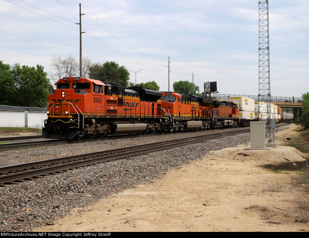 BNSF 8466